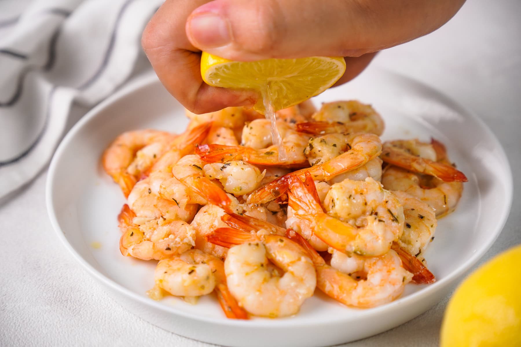 How to Cook Shrimp in Air Fryer (6-minute recipe!) - Kit's Kitchen